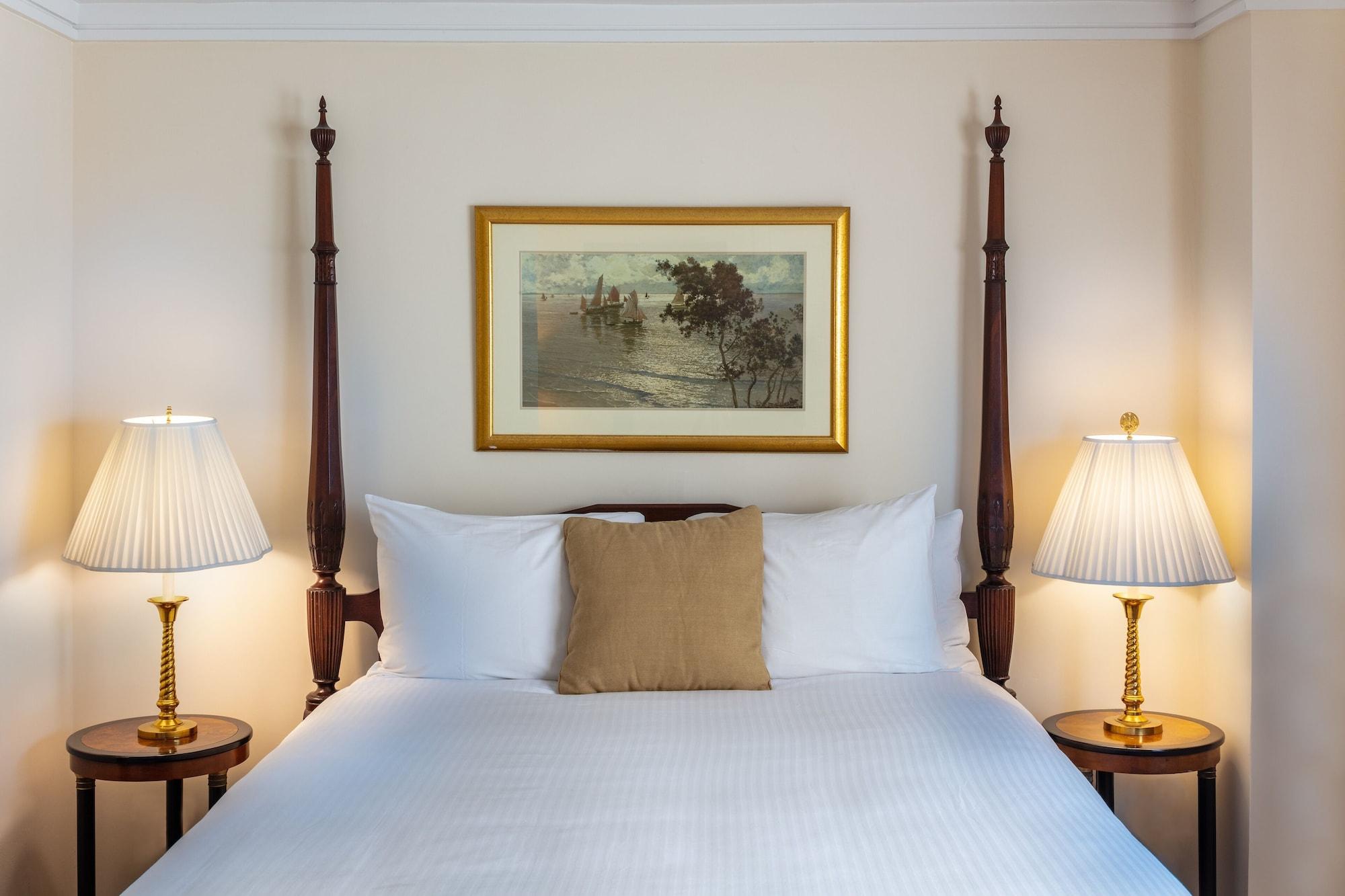 ROGER SMITH HOTEL NEW YORK, NY